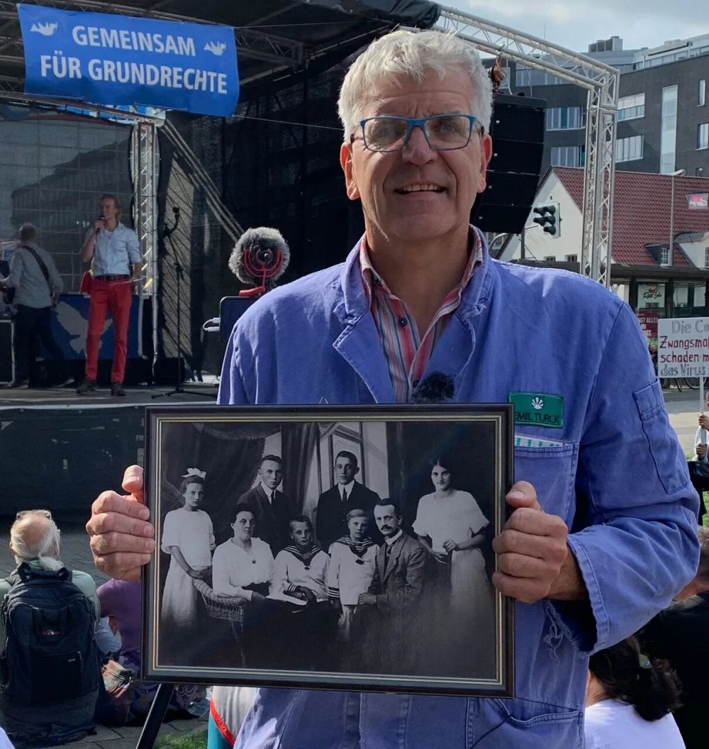Über Axel – Emilkommtnachberlin